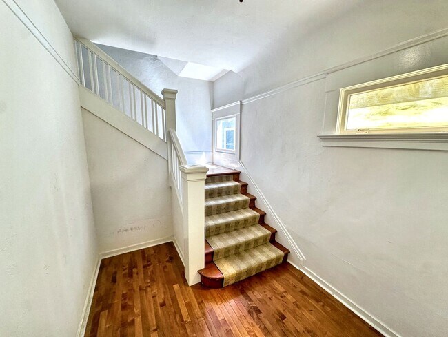 534 63rd St Apartment | University of San Francisco | Off-Campus ...