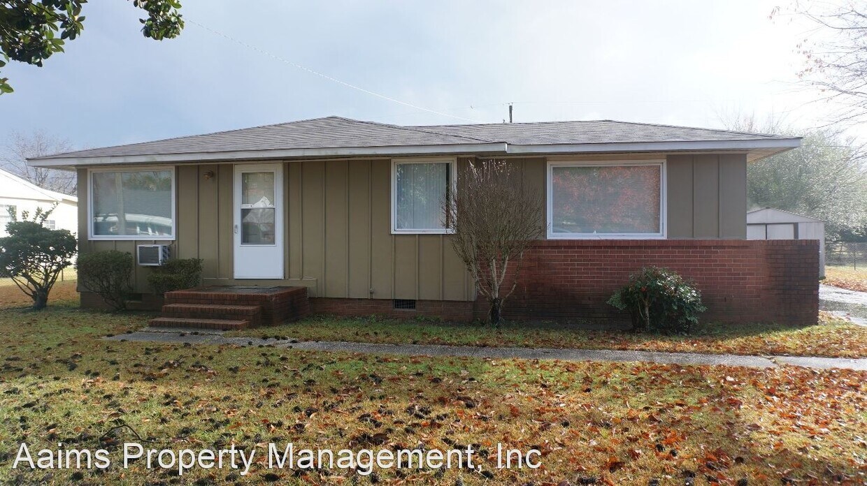 2716 Edwards Ave, Spring Lake, NC 28390 - House Rental in Spring Lake ...