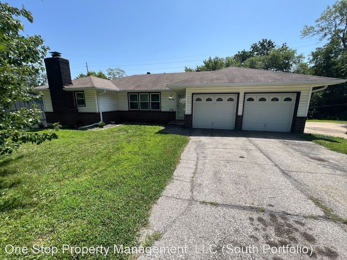 16305 S Queen Ridge Dr, Independence, MO 64050 - House Rental in ...