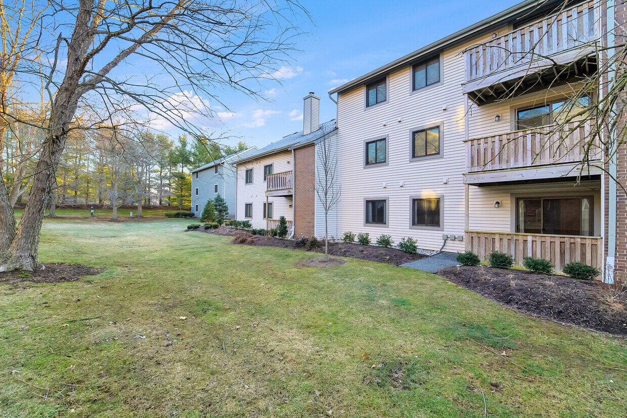 2014 Ravens Crest Dr Unit 2 BR - 2 BA, Plainsboro, NJ 08536 - Condo for ...