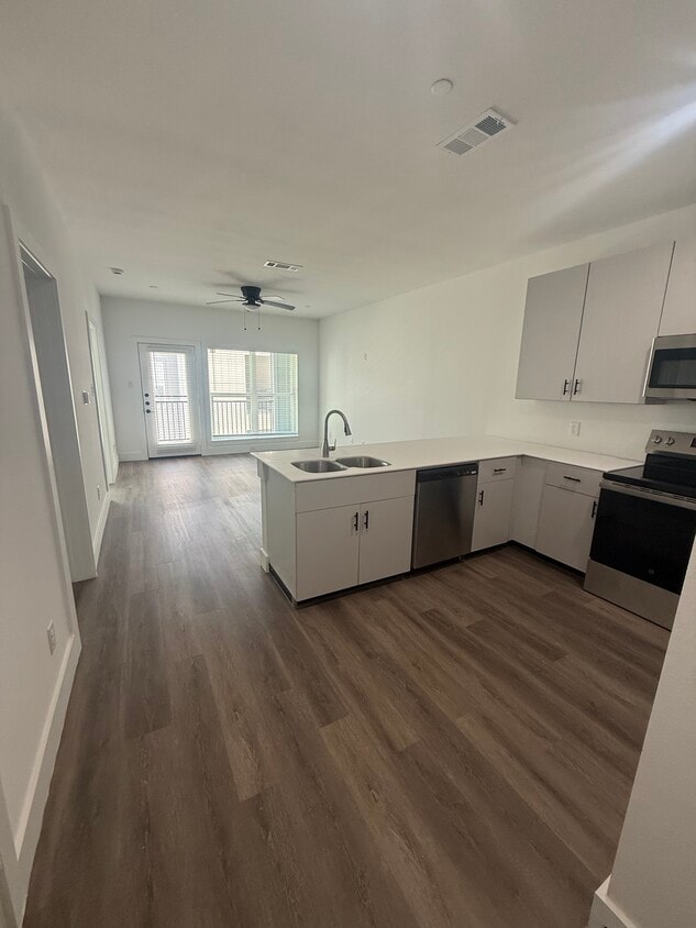 Pin Oaks Apartments - 15488 Pin Oak Dr Conroe, TX 77384 | Apartments.com