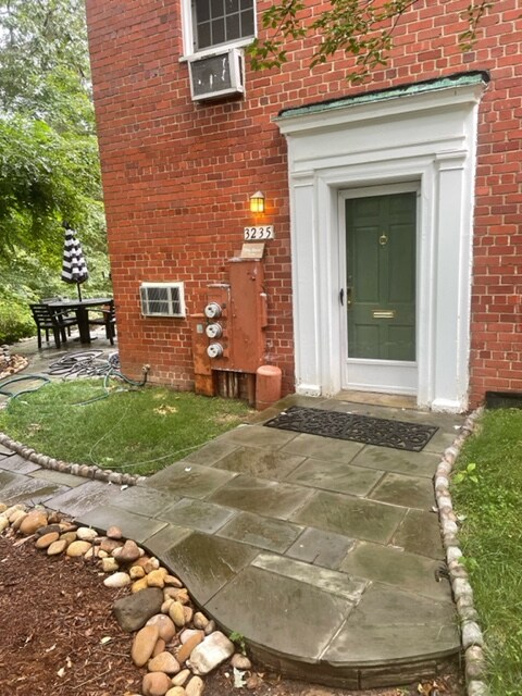 3235 Ravensworth Pl, Alexandria, VA 22302 | Apartments.com