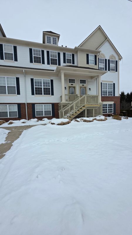 1547 Cass Lake Rd, Keego Harbor, MI 48320 | Apartments.com
