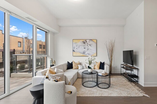 The Bakerfield Apartments - 195 Deerfield Rd Newmarket, ON | Apartments.com