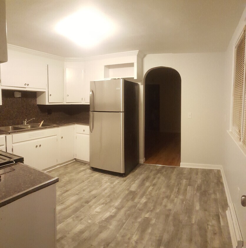 15 Murray Street, Ansonia, CT 06401 - Townhome Rentals in Ansonia CT ...