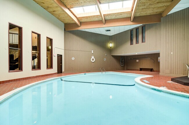 Eagle Pointe Apartments - West Saint Paul, MN | Apartments.com