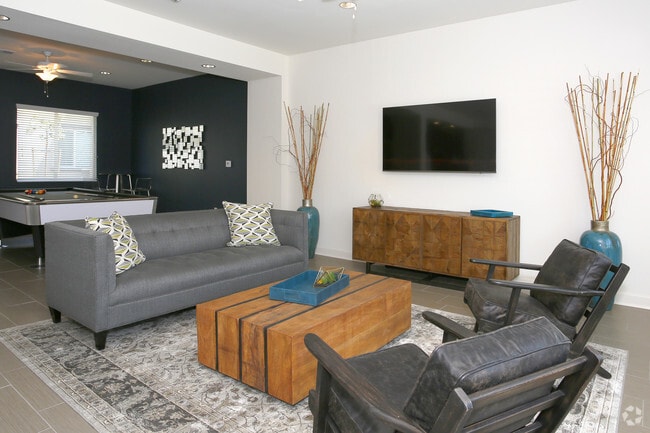 Edgemont Apartments for Rent with a Walk-In Closet - Moreno Valley, CA ...