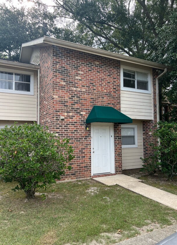 2621 Kelli Dr Unit H4, Denham Springs, LA 70726 - Condo for Rent in ...