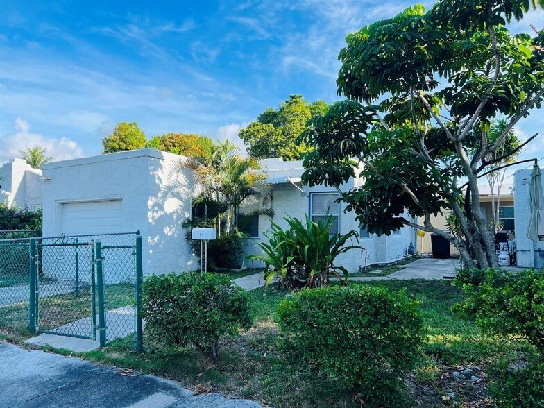 705 Francis St, West Palm Beach, FL 33405 | Apartments.com