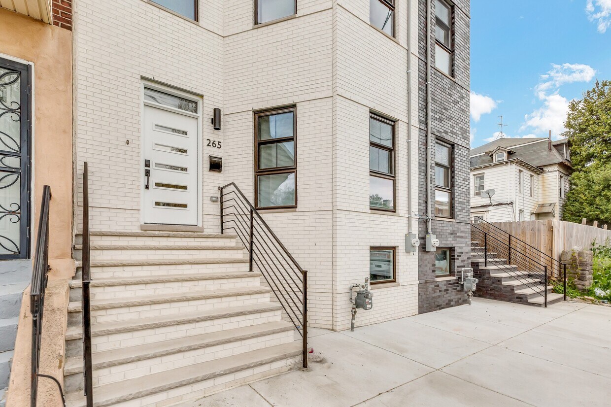 265 E Slocum St, Philadelphia, PA 19119 - House Rental in Philadelphia ...