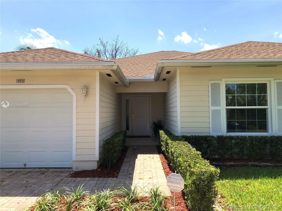 14916 SW 139th Pl, Miami, FL 33186 - House Rental in Miami, FL ...