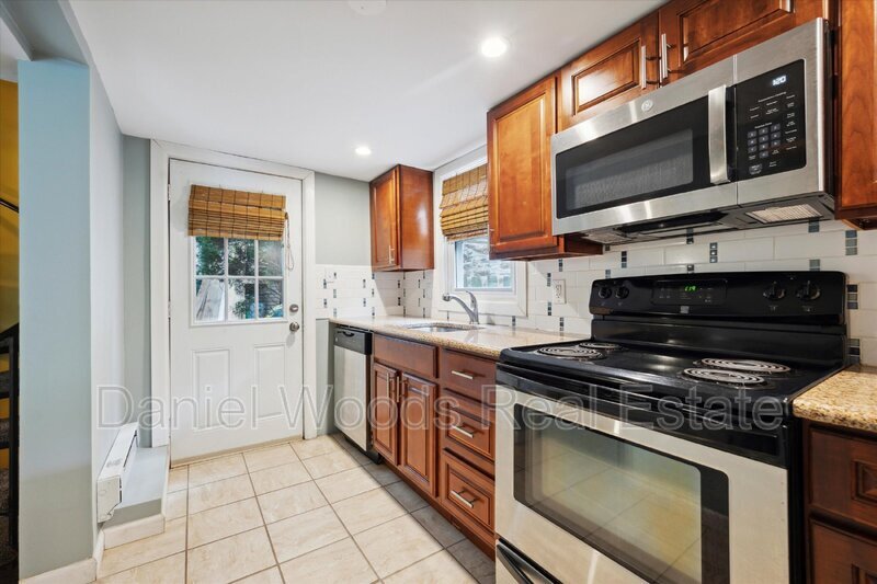 6 Scottdale Rd, Lansdowne, PA 19050 - House Rental in Lansdowne, PA ...