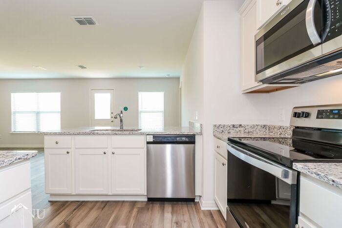 141 Banjo Trl, Newark, TX 76071 | Apartments.com
