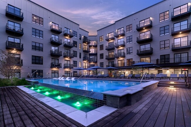 Apartments for Rent with a Swimming Pool in Harrison NJ