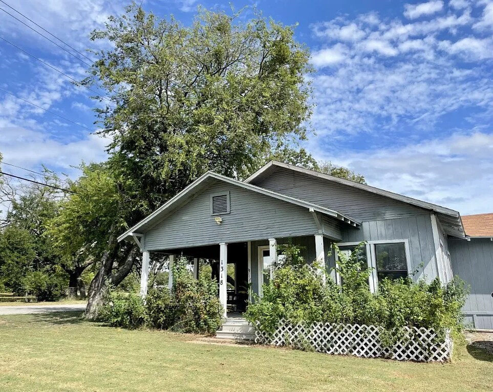 1318 Hanover St, Weatherford, TX 76086 - House Rental in Weatherford ...