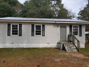 Apartments for Rent with Garages in East Dublin, GA