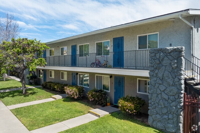 Vista Capri - Apartments in San Diego, CA | Apartments.com