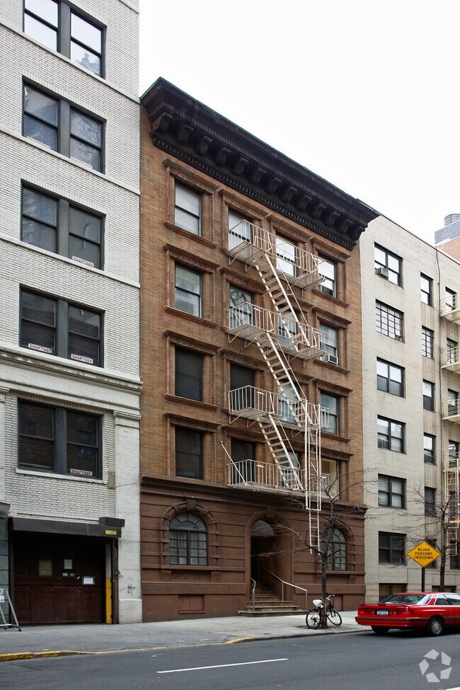 35 West 65th Street Apartments - New York, NY | Apartments.com