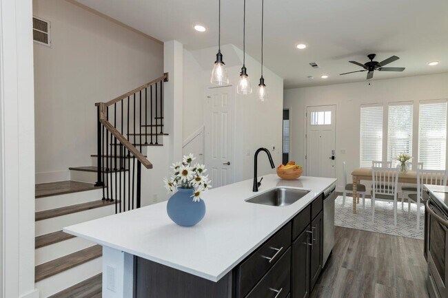 Elevate at Skyline Townhomes - Apartments in Mckinney, TX | Apartments.com