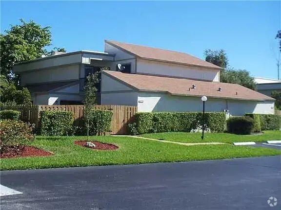 Sawgrass Plantation Apartments under $2,500 - Plantation, FL - 3 ...