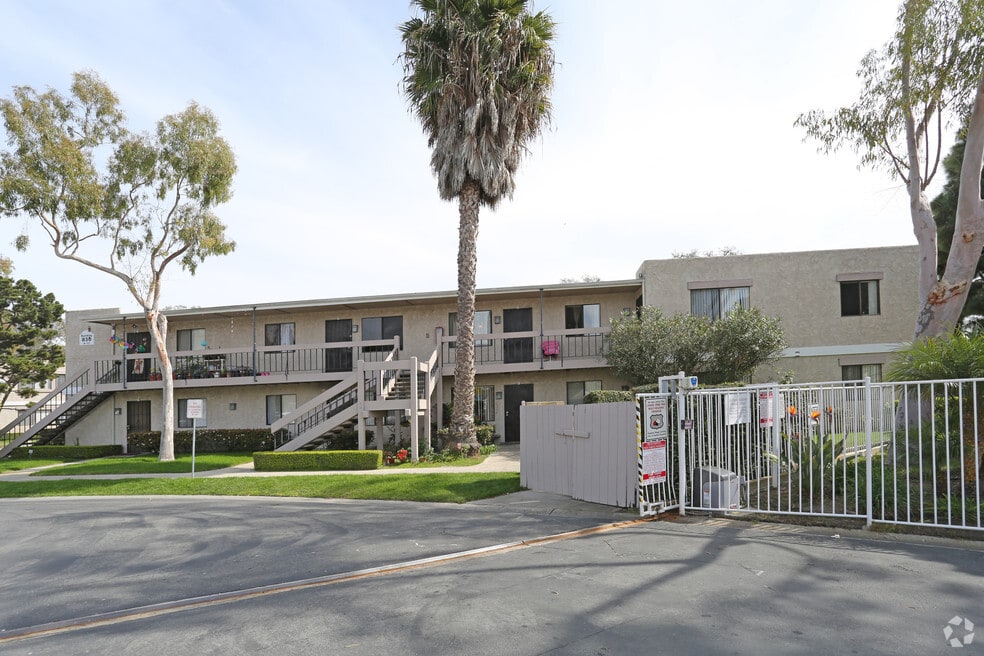 Senior Living Age Restricted Apartments for Rent in 93033 - Oxnard, CA ...