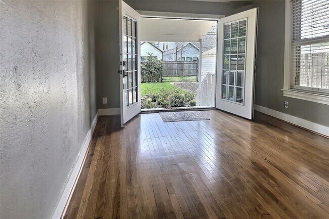 907.5 Enid St, Houston, TX 77009 - Room for Rent in Houston, TX | Apartments.com