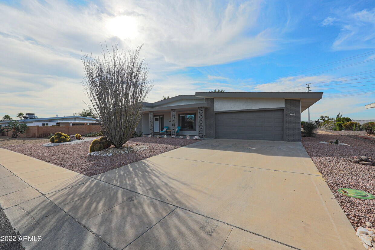 11145 W Palmeras Dr, Sun City, AZ 85373 - House Rental in Sun City, AZ ...