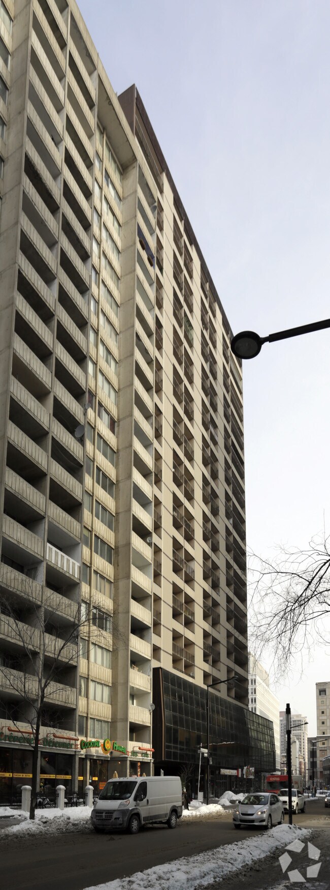 The Regency Apartments - 3545-3555 de la Côte-des-Neiges Montréal, QC ...