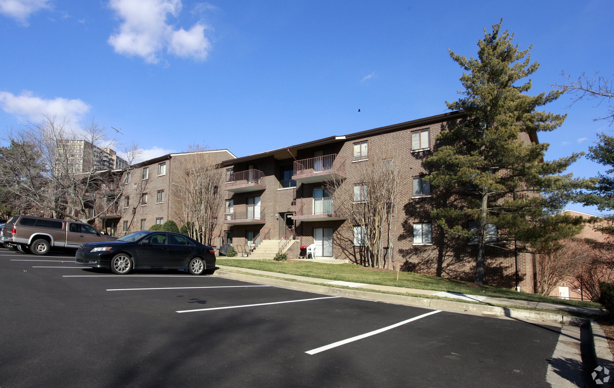 Edsall Terrace Condominiums - 6210-6290 Edsall Rd Alexandria, VA 22312 ...