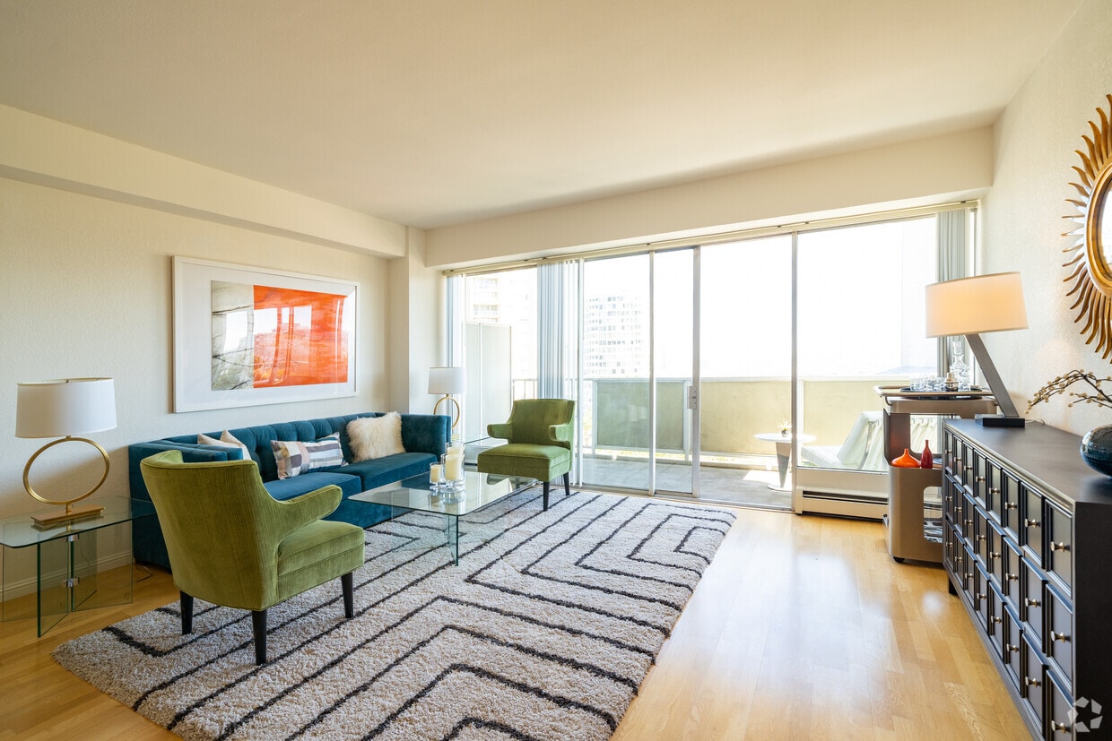 1333 Gough Apartments At Cathedral Hill