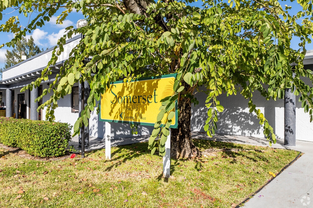 Somerset Grove - 2725 Somerset Dr Lauderdale Lakes, FL 33311 ...