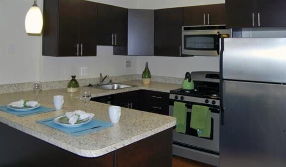 Downtown DC, Washington Studio Apartments for Rent under $2,000 ...