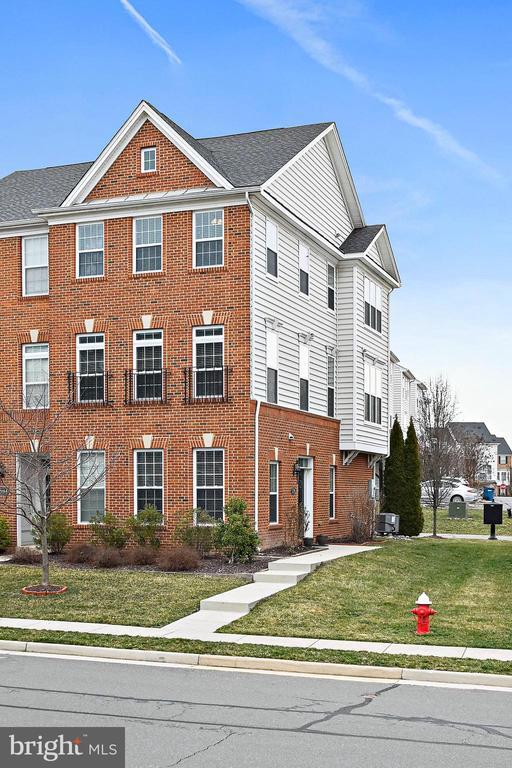 23196 Wrathall Dr, Ashburn, VA 20148 - Townhome Rentals in Ashburn VA ...