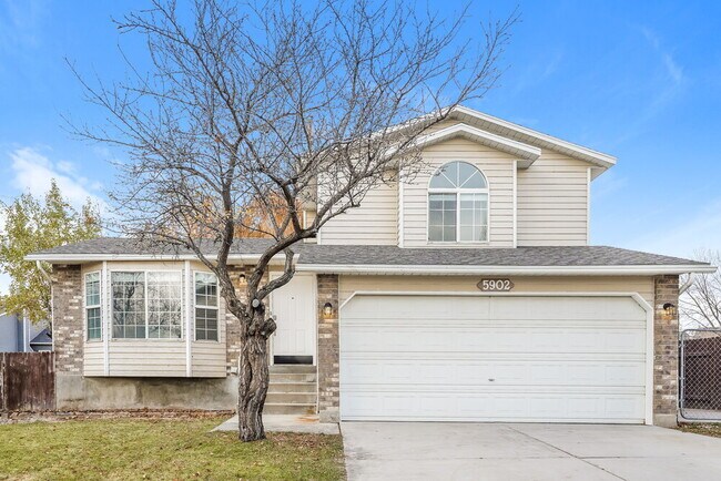 Woodview Estates Apartments for Rent with Parking - Kearns, UT ...