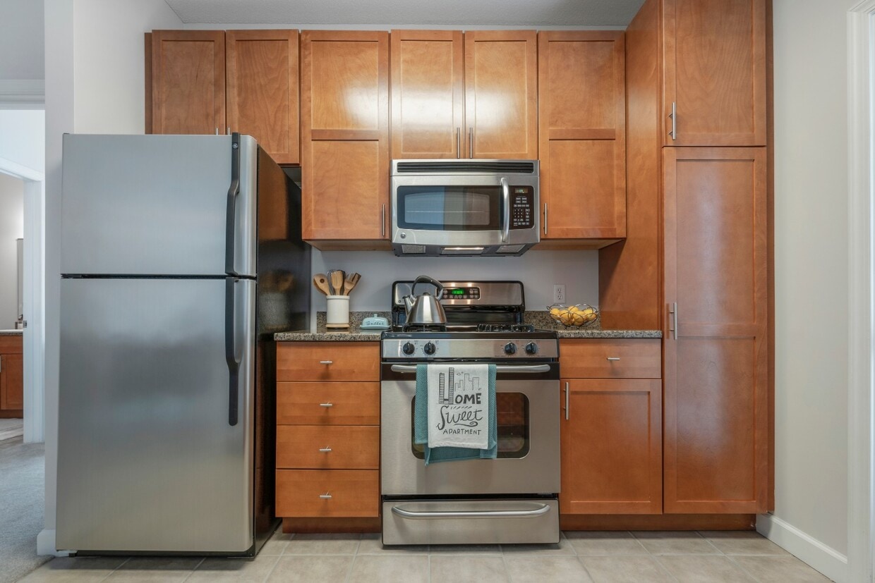 Reading Commons - 7 Archstone Cir Reading, MA 01867 | Apartments.com