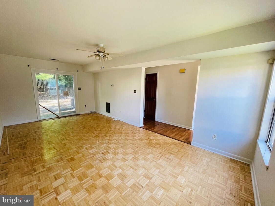 5666 Roundtree Dr, Woodbridge, VA 22193 - House Rental in Woodbridge ...