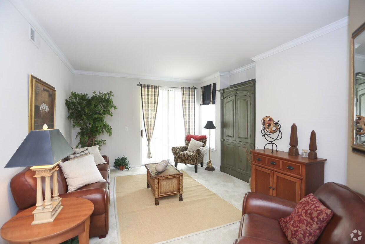 Enclave At Town Center - Apartments at 4601 W 120th St Leawood, KS ...