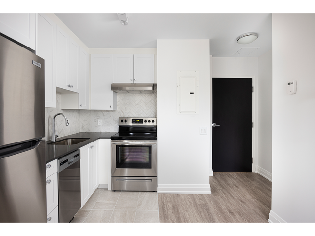 2701 Eglinton Ave W, Toronto, ON M6M 1T9 Apartments - 2701 Eglinton Ave W Toronto, ON ...