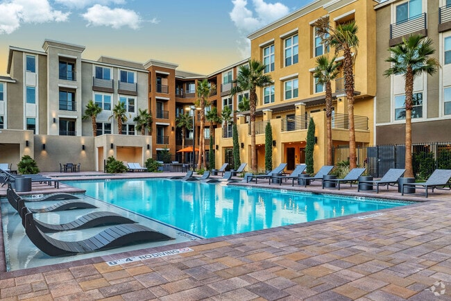 Concordia at Deer Springs Apartments for Rent with a Walk-In Closet ...