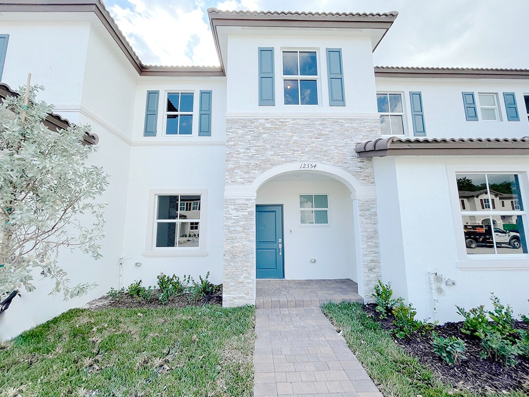 12354 NW 23rd Ct, Miami, FL 33147 - Townhome Rentals in Miami FL ...
