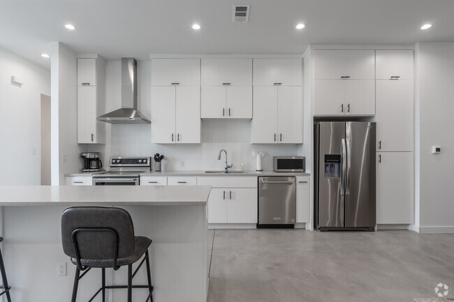 La Bajada Trinity Groves Apartments for Rent - Dallas, TX - 1,158 ...