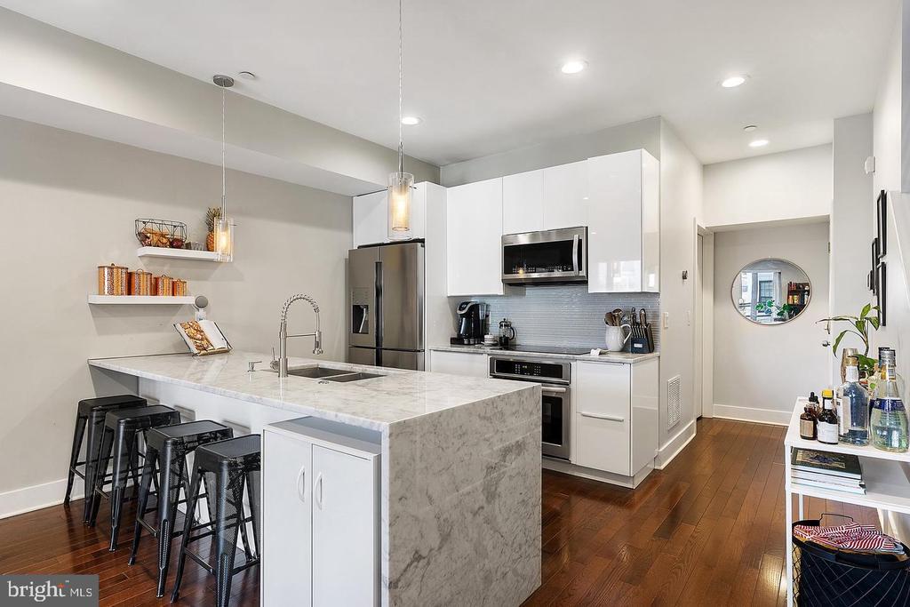 1333 N 7Th St Unit 2, Philadelphia, PA 19122 - Room for Rent in ...
