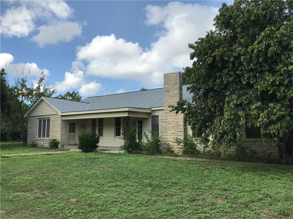 1701 N Burleson St, Kyle, TX 78640 - House Rental in Kyle, TX | Apartments.com
