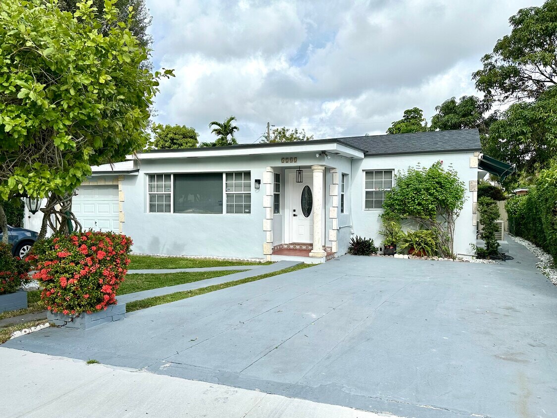 5281 SW 7th St, Coral Gables, FL 33134 - House Rental in Coral Gables ...