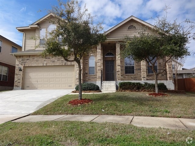 The Summit at Alamo Ranch Apartments for Rent with Extra Storage - San ...