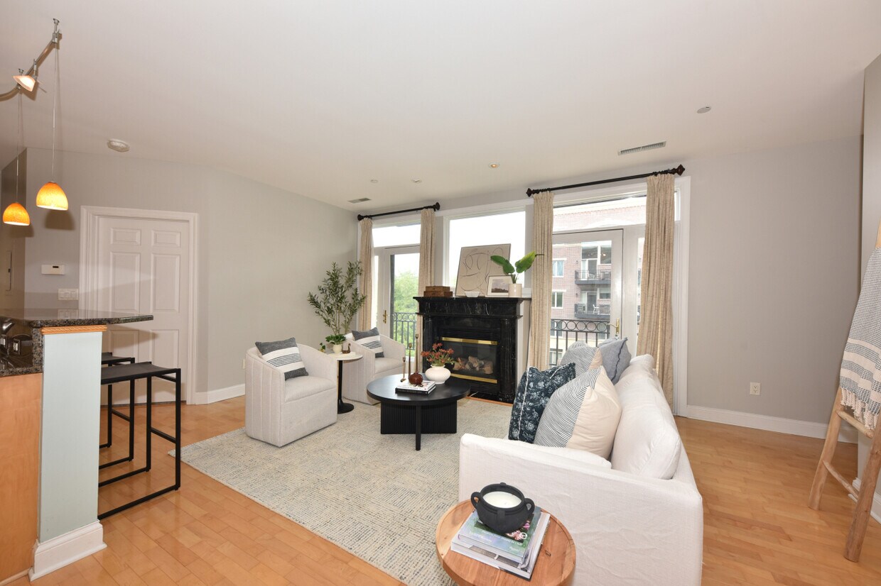 1515 N Van Buren St, Milwaukee, WI 53202 - Room for Rent in Milwaukee ...