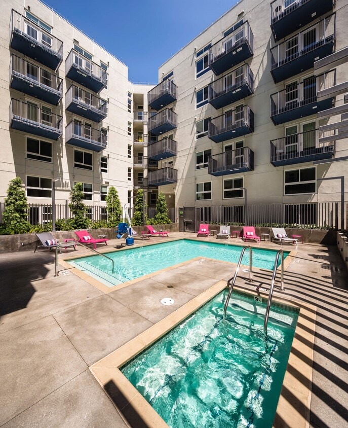 Topaz Apartments - 550 S Main St Los Angeles, CA 90013 | Apartments.com