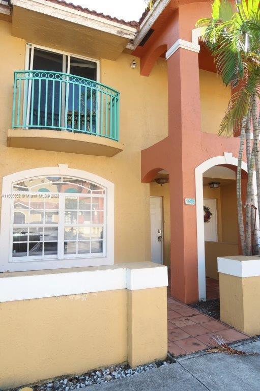 7035 NW 173rd Dr, Hialeah, FL 33015 - Townhome Rentals in Hialeah FL ...