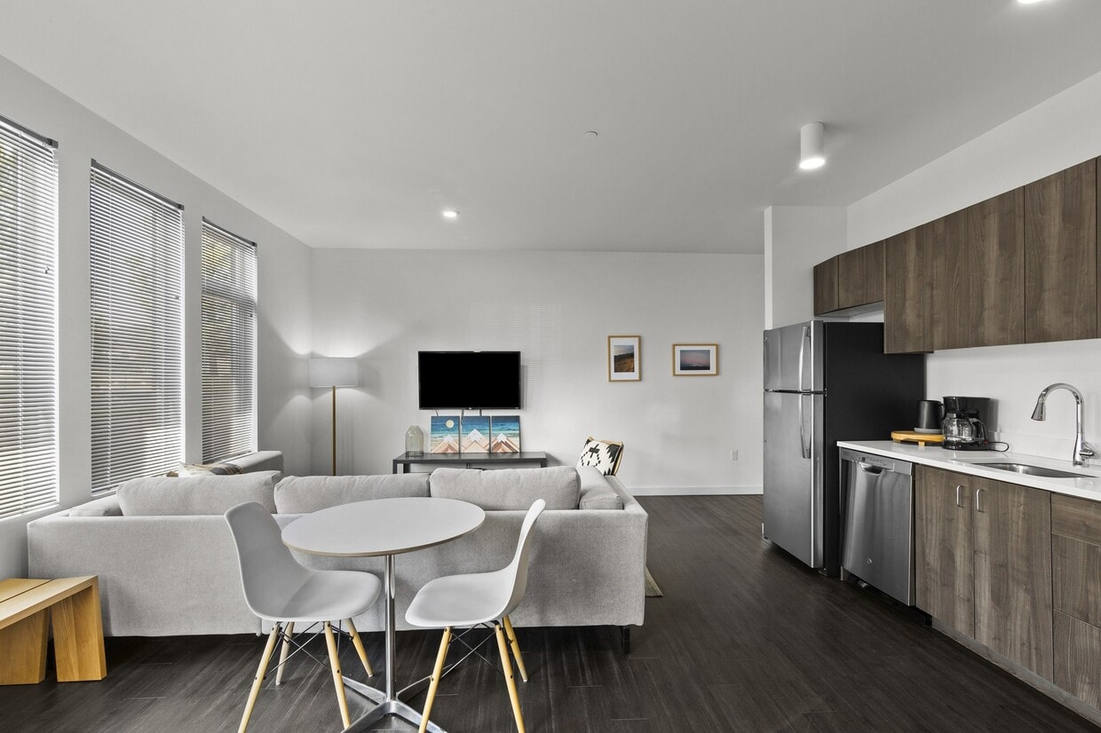Range Apartments - 3001 Nw Clearwater Dr Bend, OR 97703 | Apartments.com