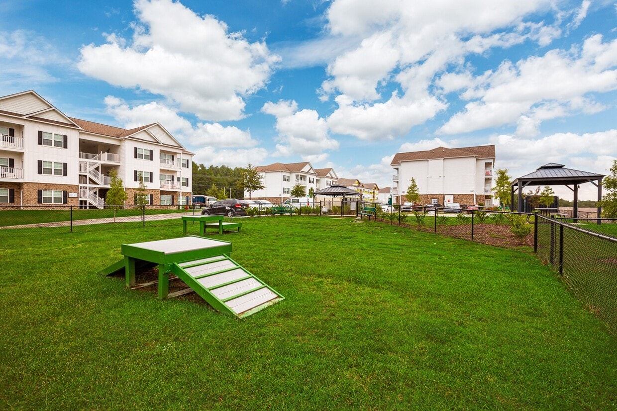 The Vista Apartments & Townhomes Townhomes for Rent - Warrenville, SC ...